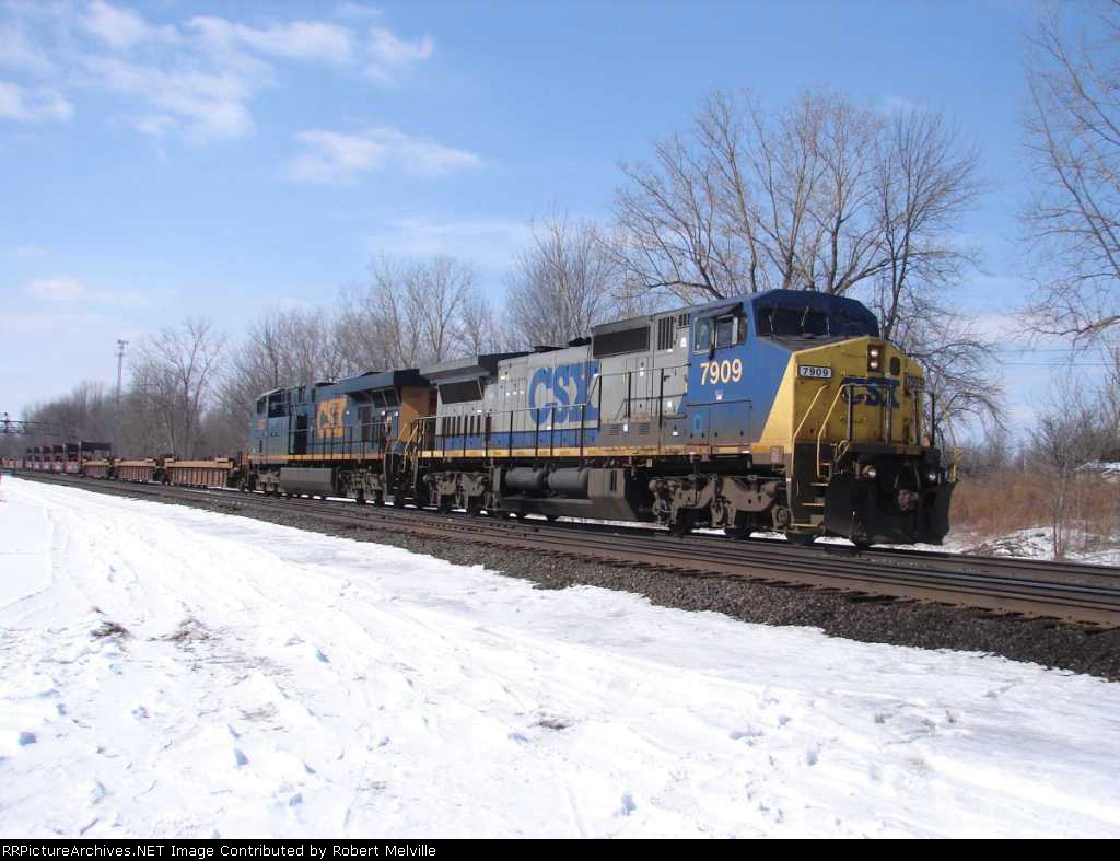 CSX 7909 at Attridge Rd